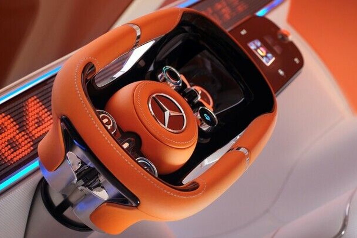 Mercedes: Ein eckiges Lenkrad für die neue S-Klasse