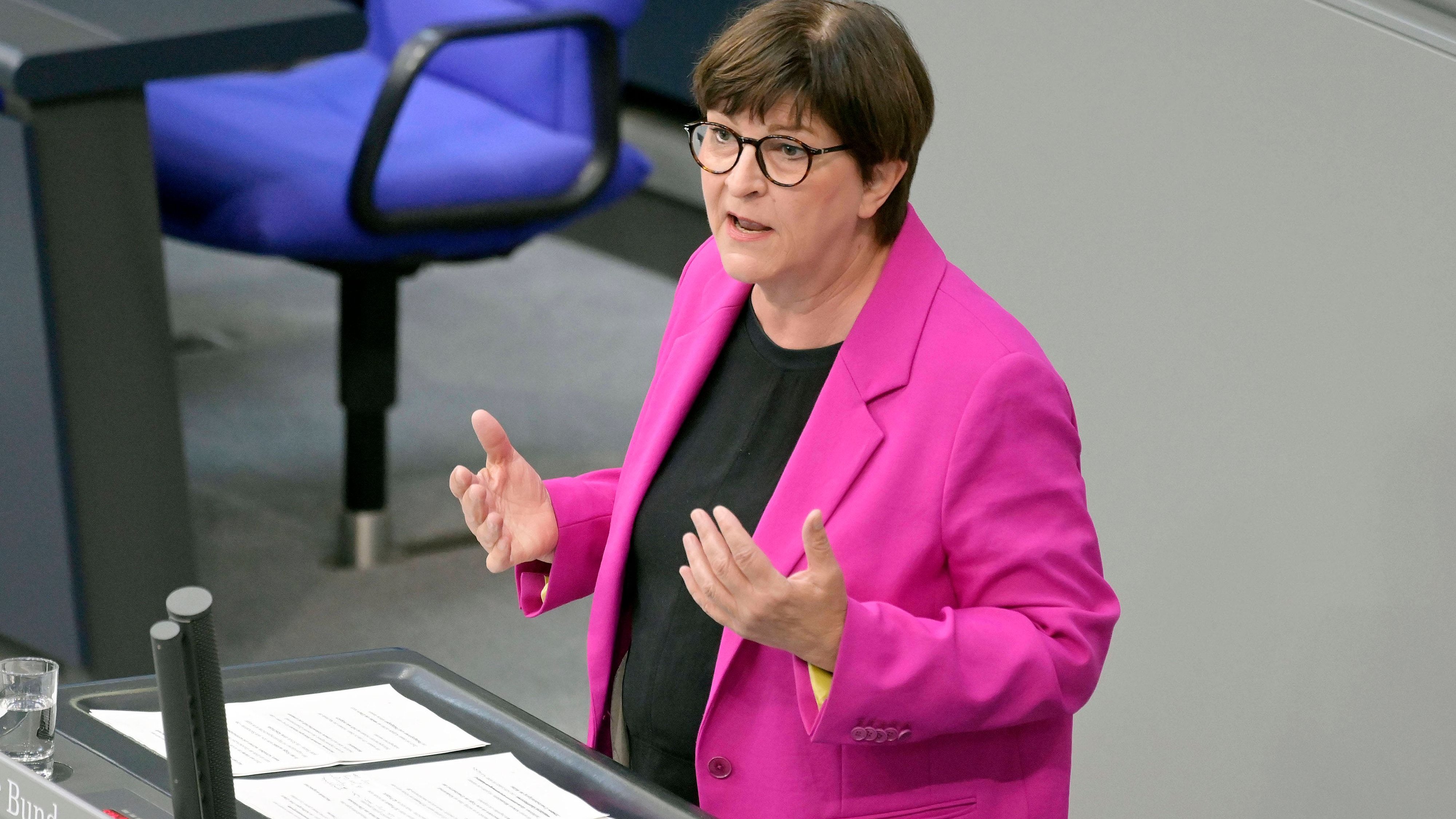 Mindestlohn: SPD-Chefin Esken für Reform der Mindestlohnkommission