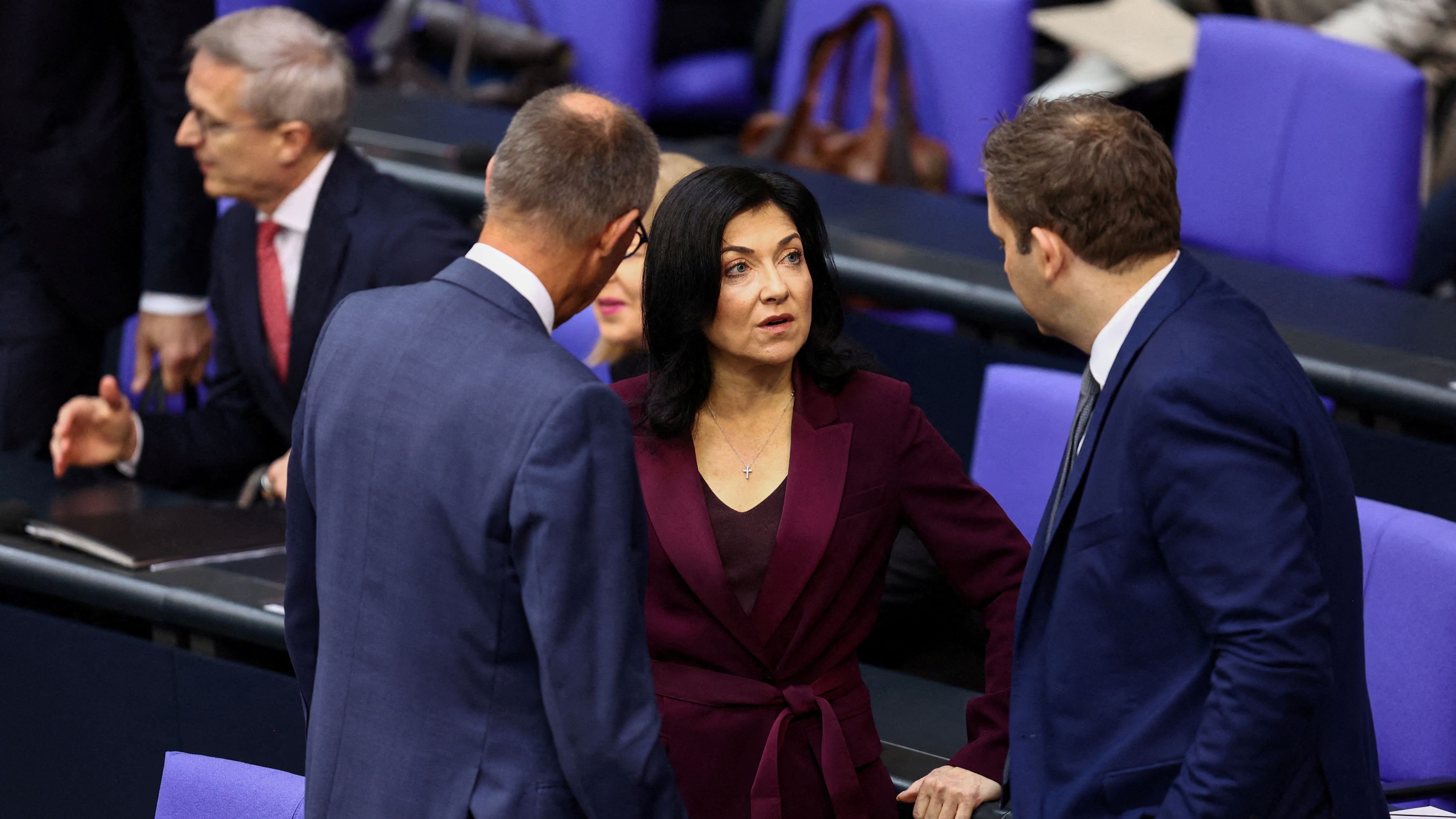 Kommentar: Die Investoren warten nicht auf Merz, Klingbeil und Reiche