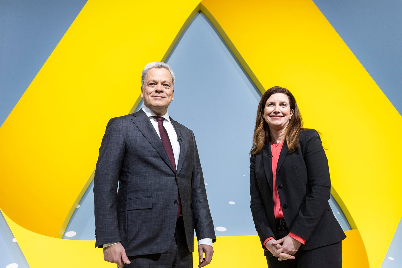 Commerzbank: Manfred Knof tritt schon zum Monatsende als Chef ab