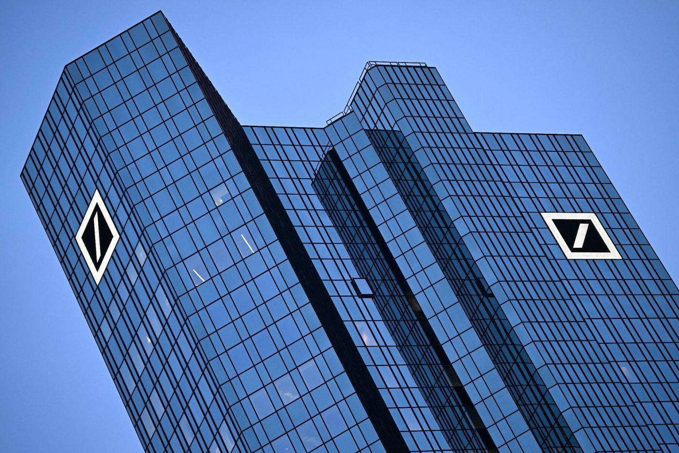Finanzaufsicht: Bafin fordert von Deutscher Bank mehr Anstrengungen ...