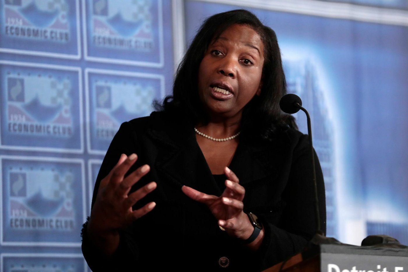 US-Notenbank: Entscheidung über Trumps Entlassung von Fed-Direktorin ...