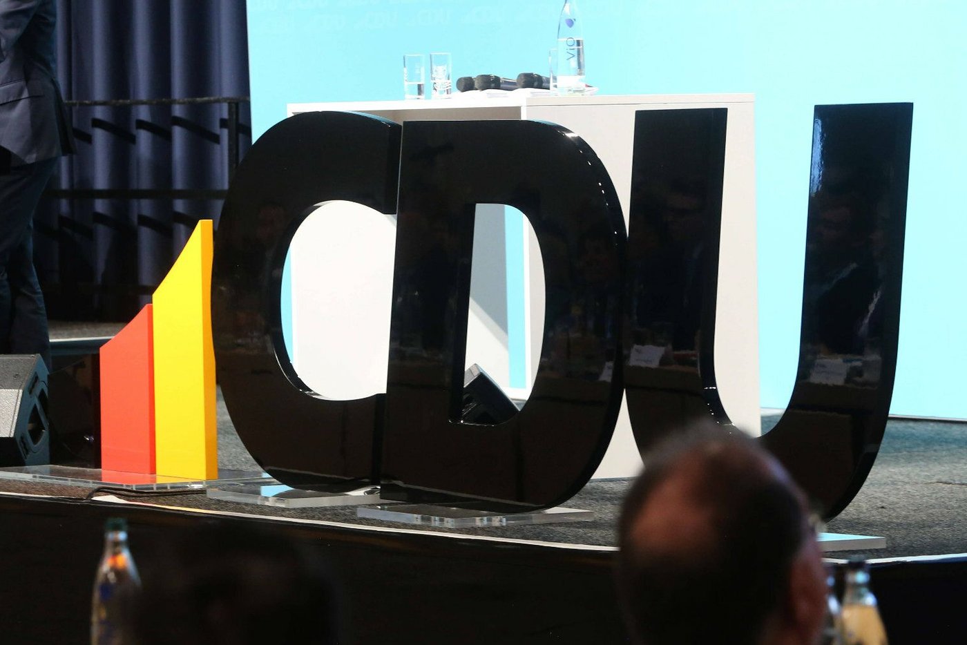 CDU und CSU: Union fällt in Umfrage wieder unter 30 Prozent