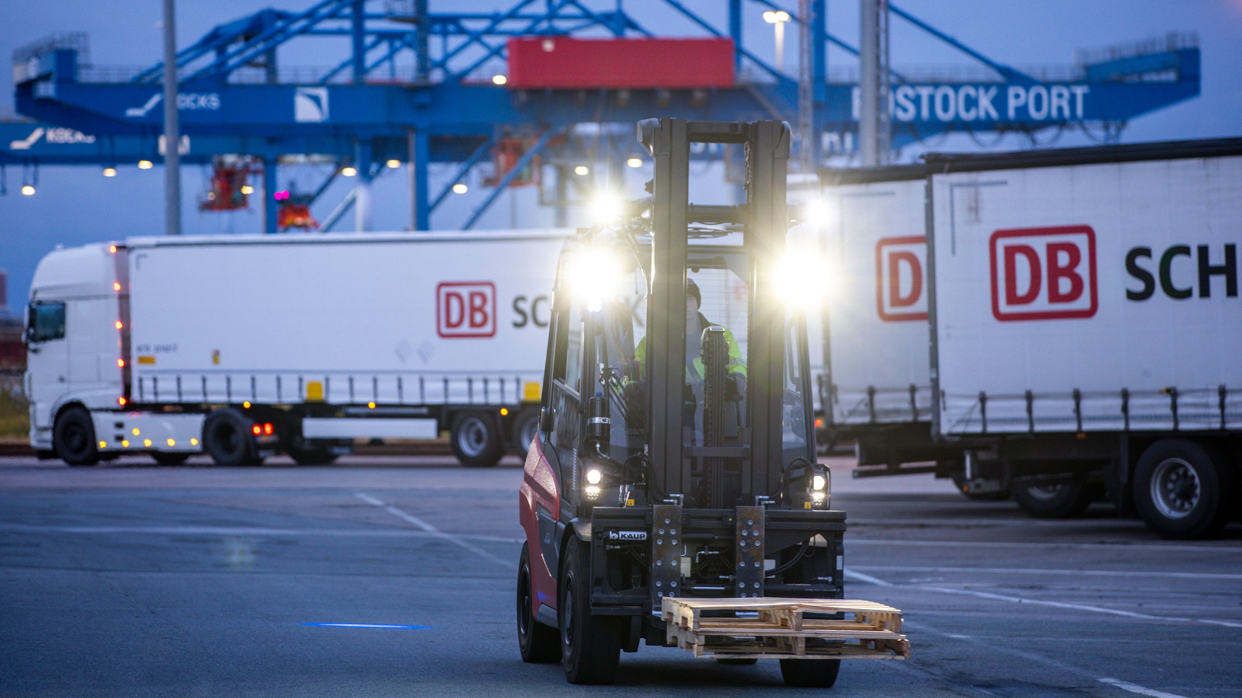 Schenker: Mehr als 20 potenzielle Bieter für die Bahn-Tochter