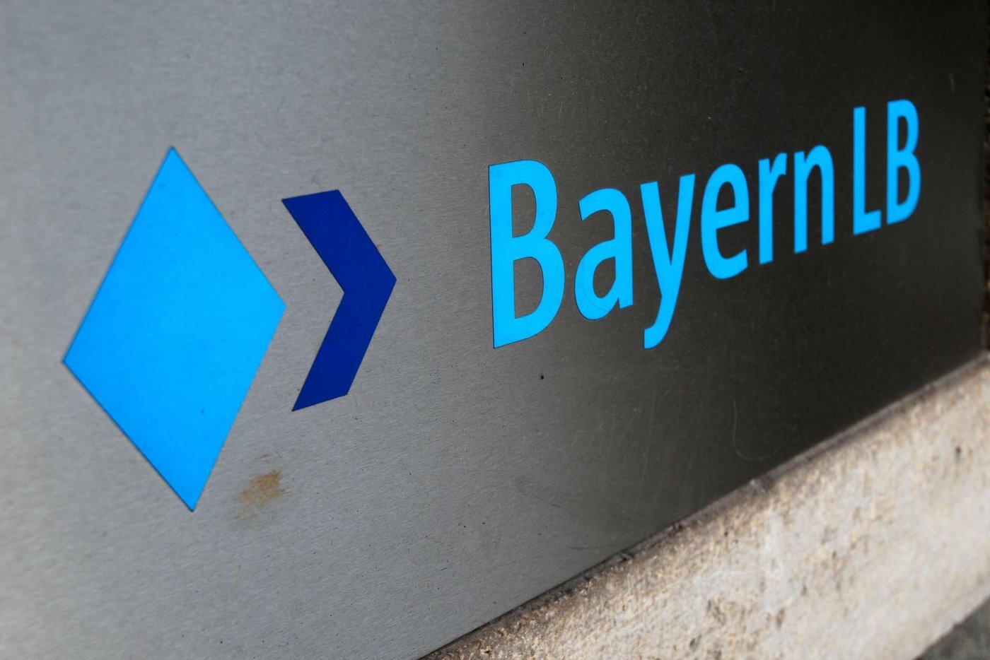 BayernLB Gewinn 2021: BayernLB lässt die Krise hinter sich