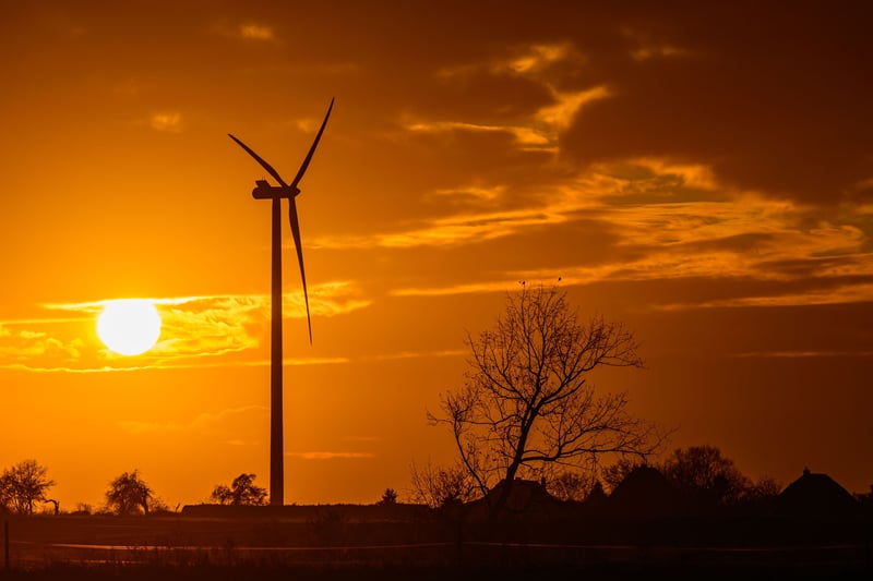 Stromproduktion: Rekordwerte für Stromproduktion aus Wind und Sonne