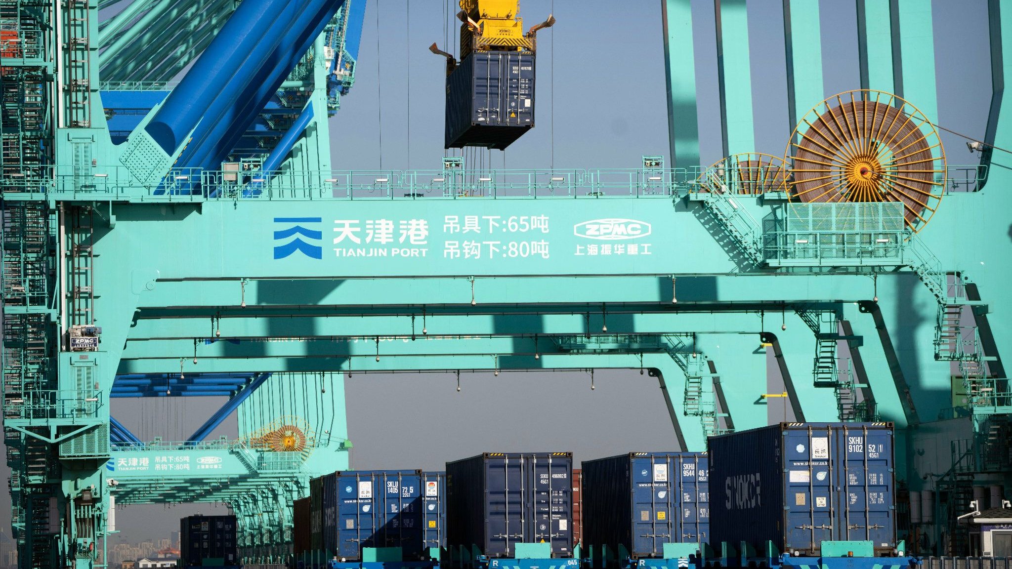 Chinas Exporte brechen im Mai ein