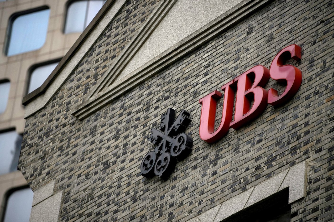 Banken: UBS platziert erstmals wieder neue AT1-Anleihen – Emission ...