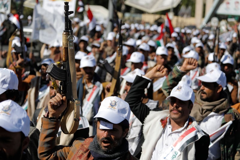 Jemen: Huthi-Rebellen attackieren erneut Schiffe im Roten Meer