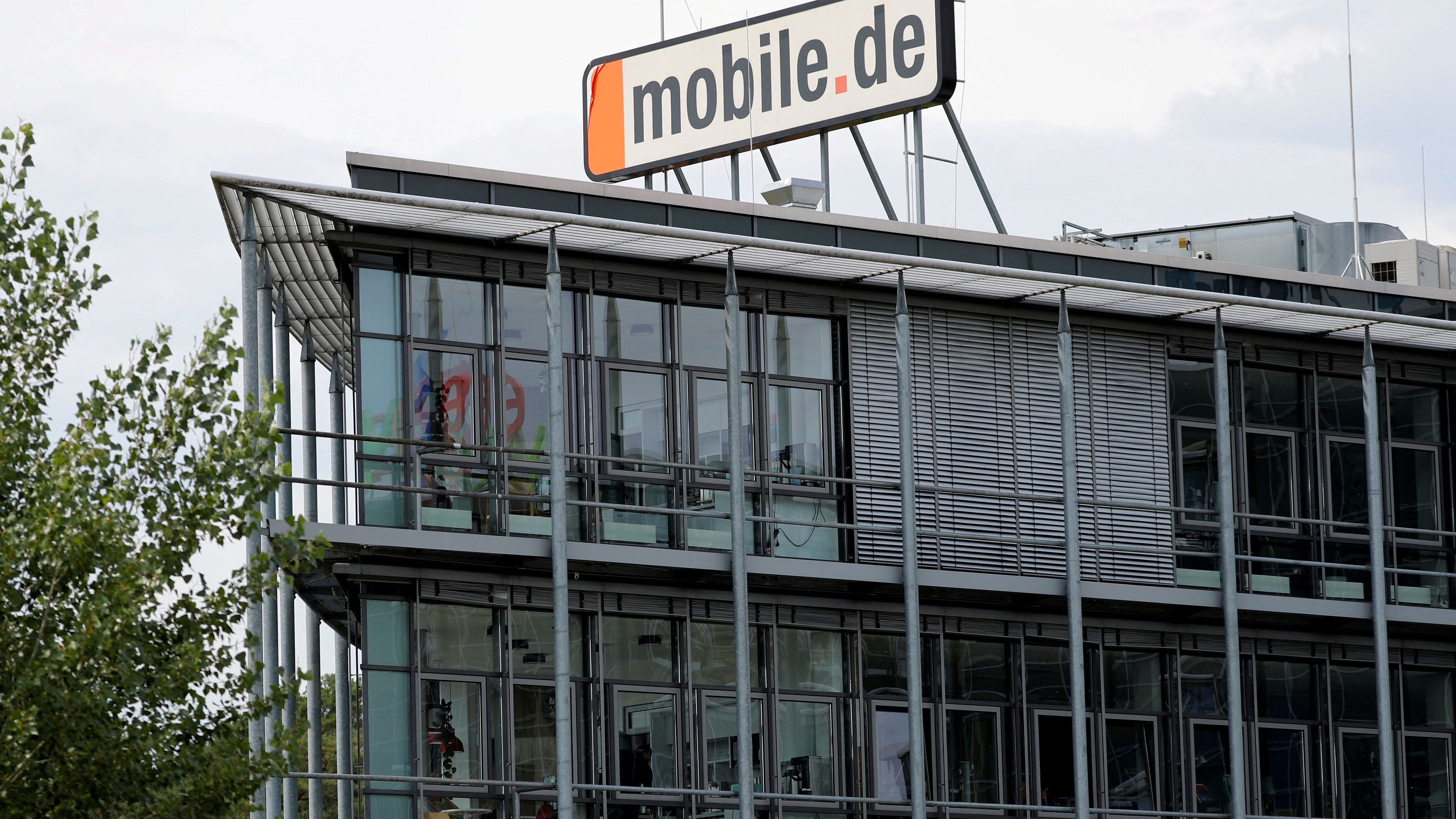 Möglicher Börsengang: Mobile.de-Investoren peilen offenbar Börsengang ...