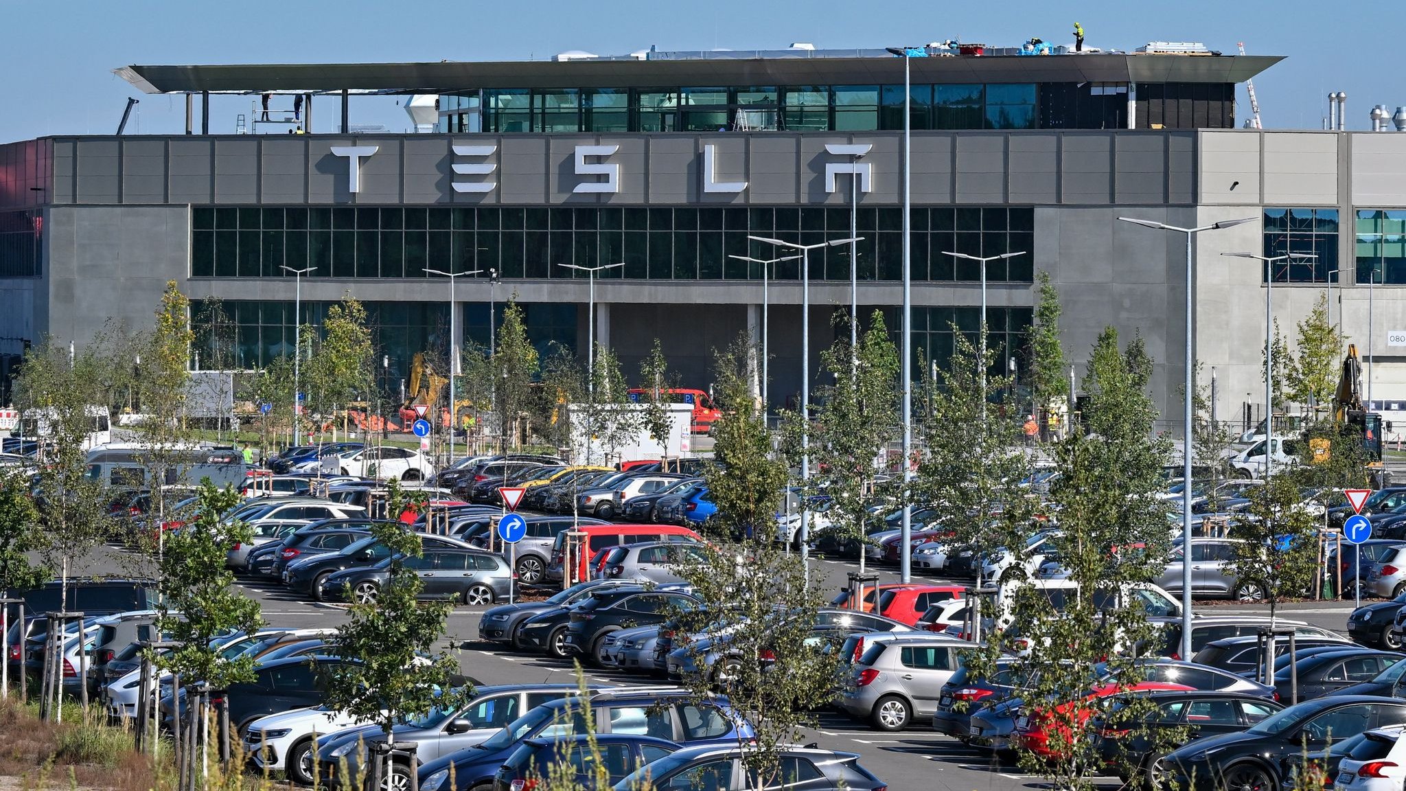 Schwere Arbeitsunfälle bei Tesla - Hubertus Heil zeigt sich besorgt