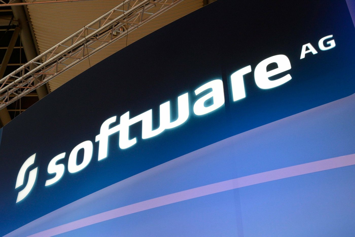 Angebot treibt Software AG